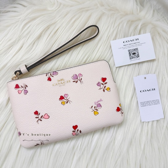 Coach | Bags | Nwt Coach Corner Zip Wristlet With Heart Print Wallet ...